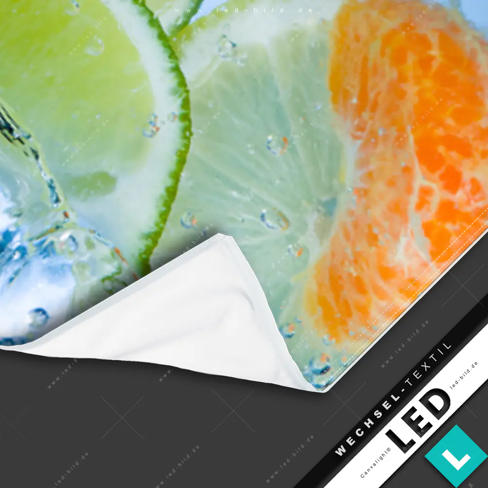 LED-Wechsel-Bild Canvalight® TEX aufgeschnittenes Obst im Wasserbad ...
